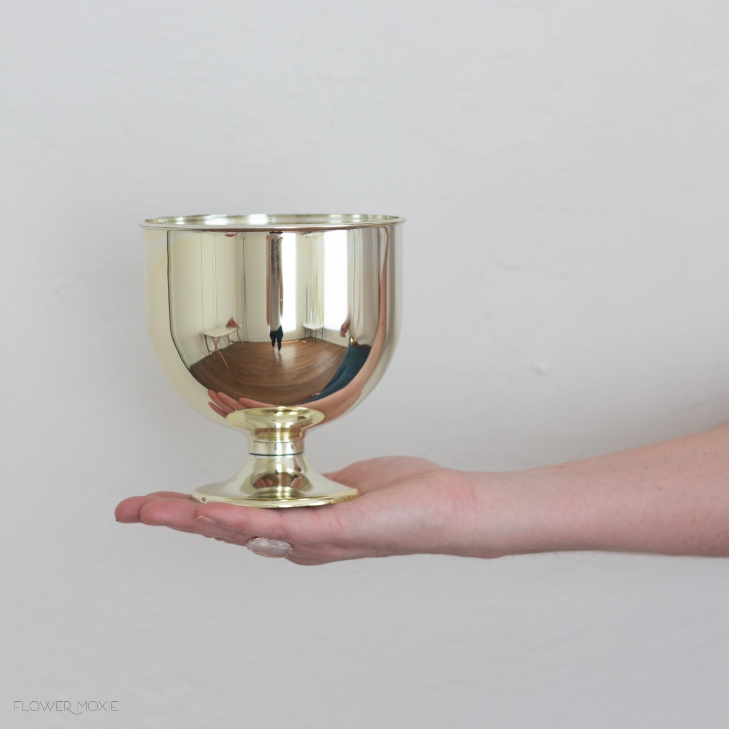 Classic Gold Plastic Footed Chalice | Flower Moxie | DIY Wedding ...